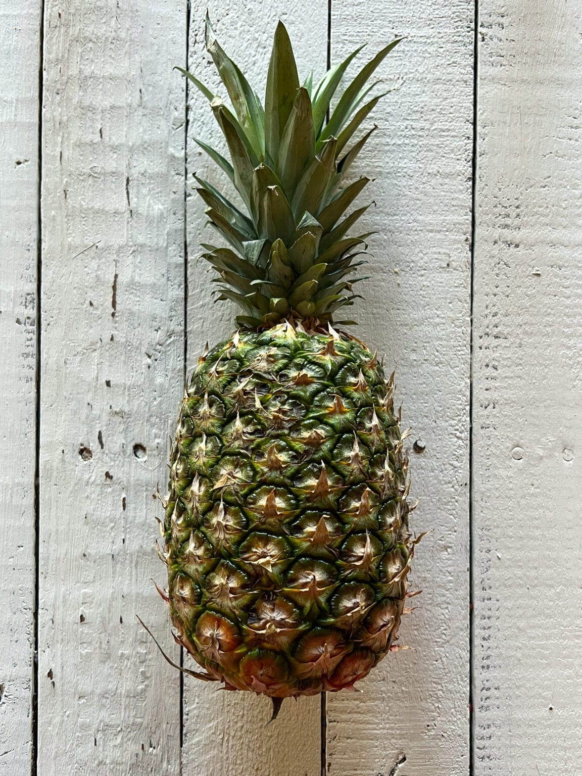 Smoked Pineapple (How to Smoke a Whole Pineapple!)
